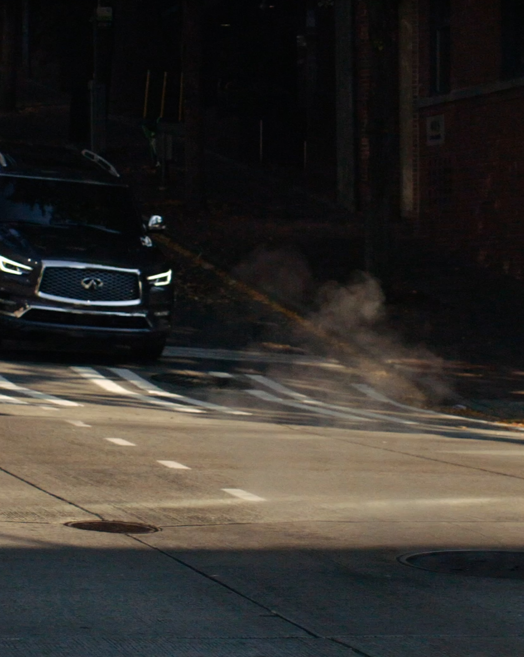 2024 INFINITI QX80 Luxury 7-8 Seater SUV | INFINITI Global